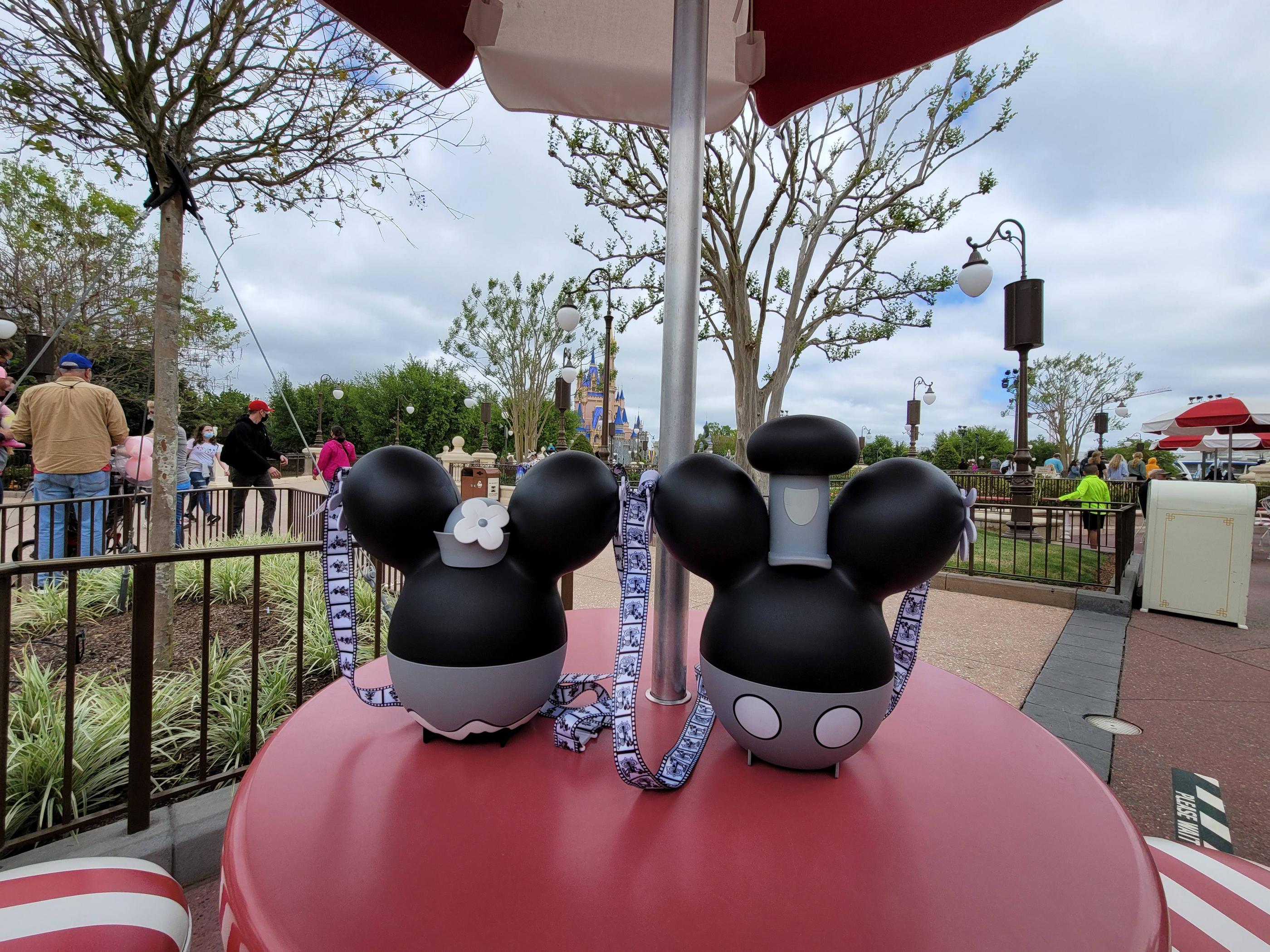 Steamboat Mickey and Minnie popcorn buckets at Magic Kingdom. | Scrolller
