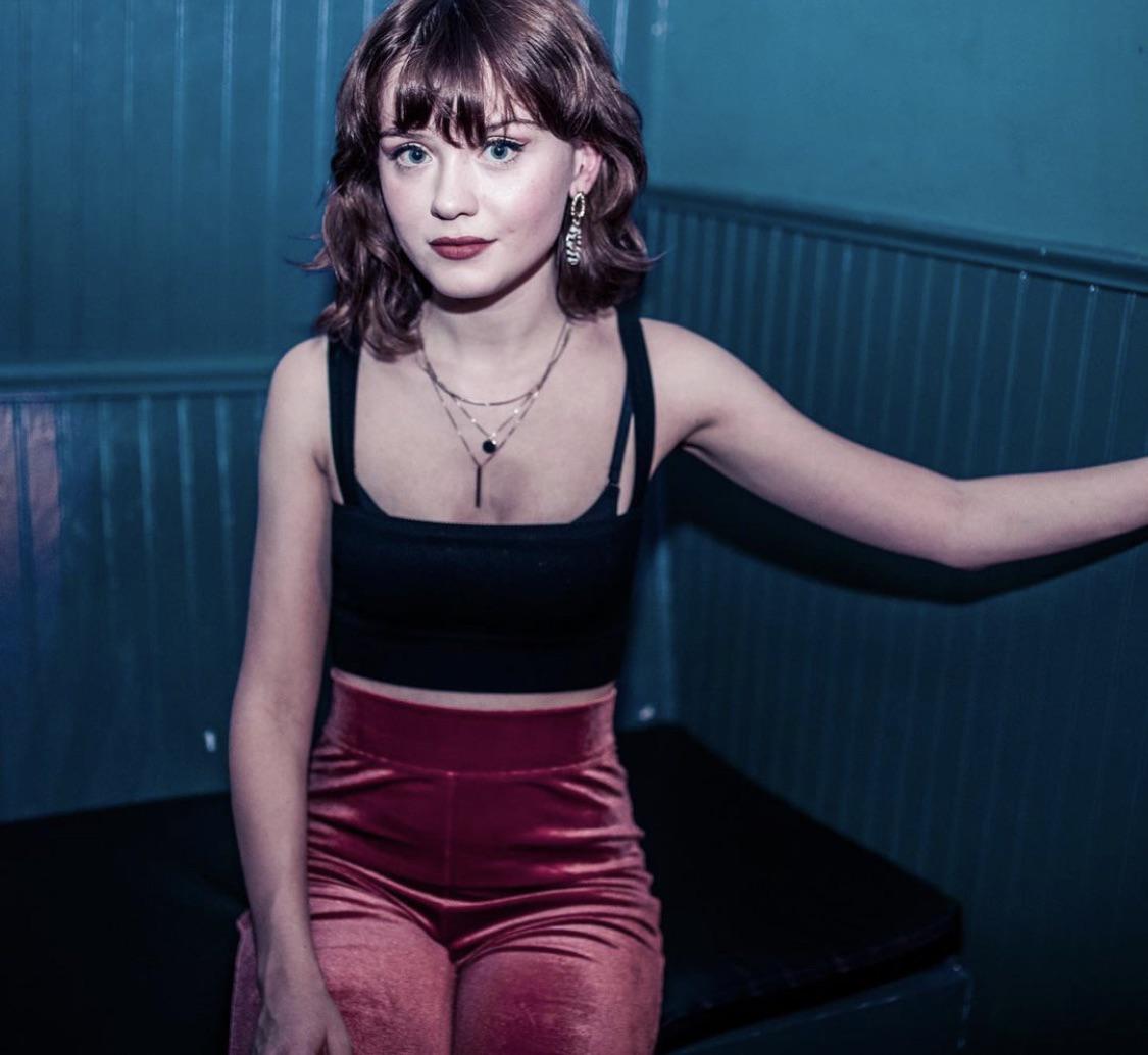 Still stroking for the ridiculously tight Maisie Peters. | Scrolller