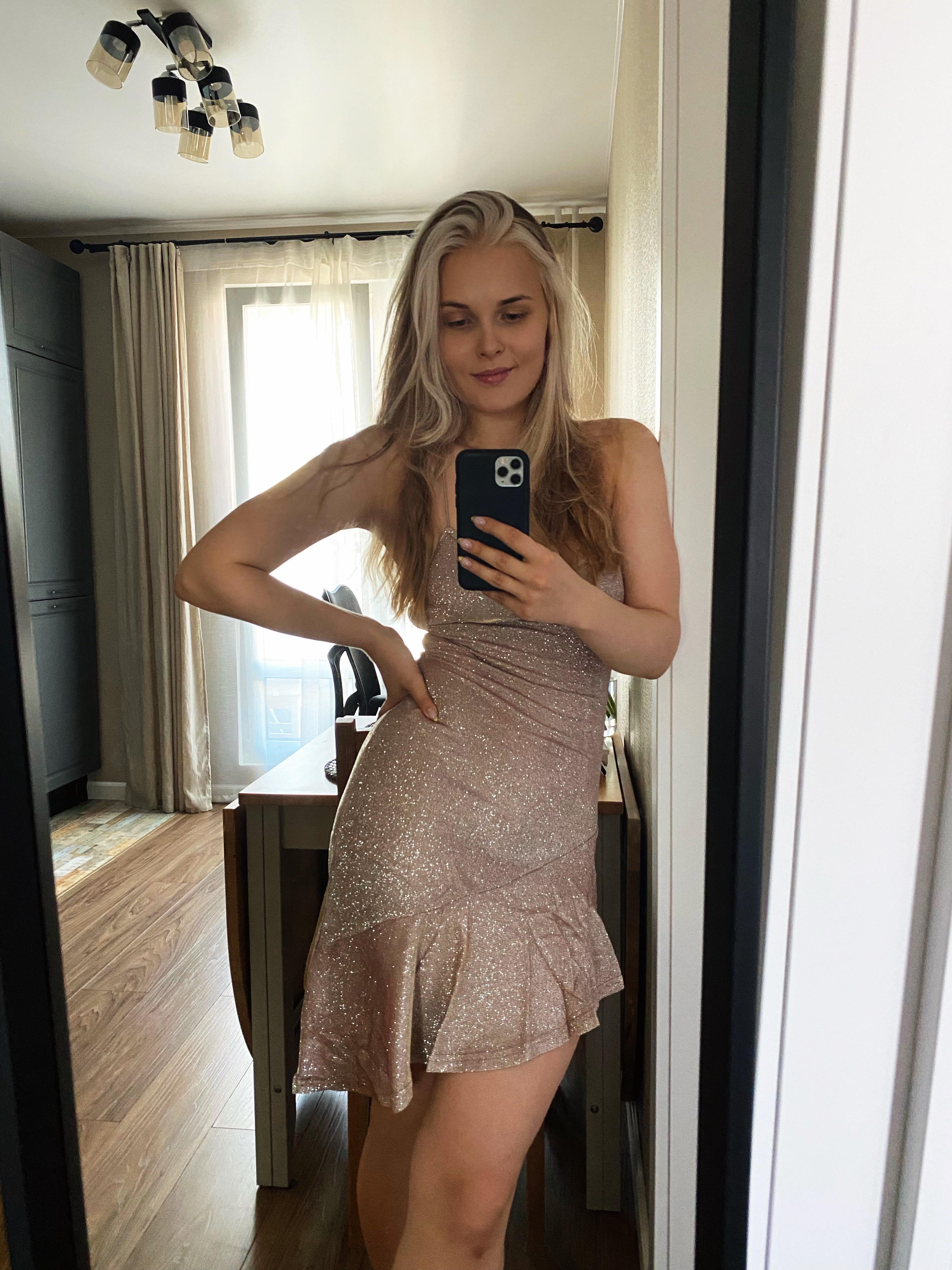 Still stunning? [F22] | Scrolller