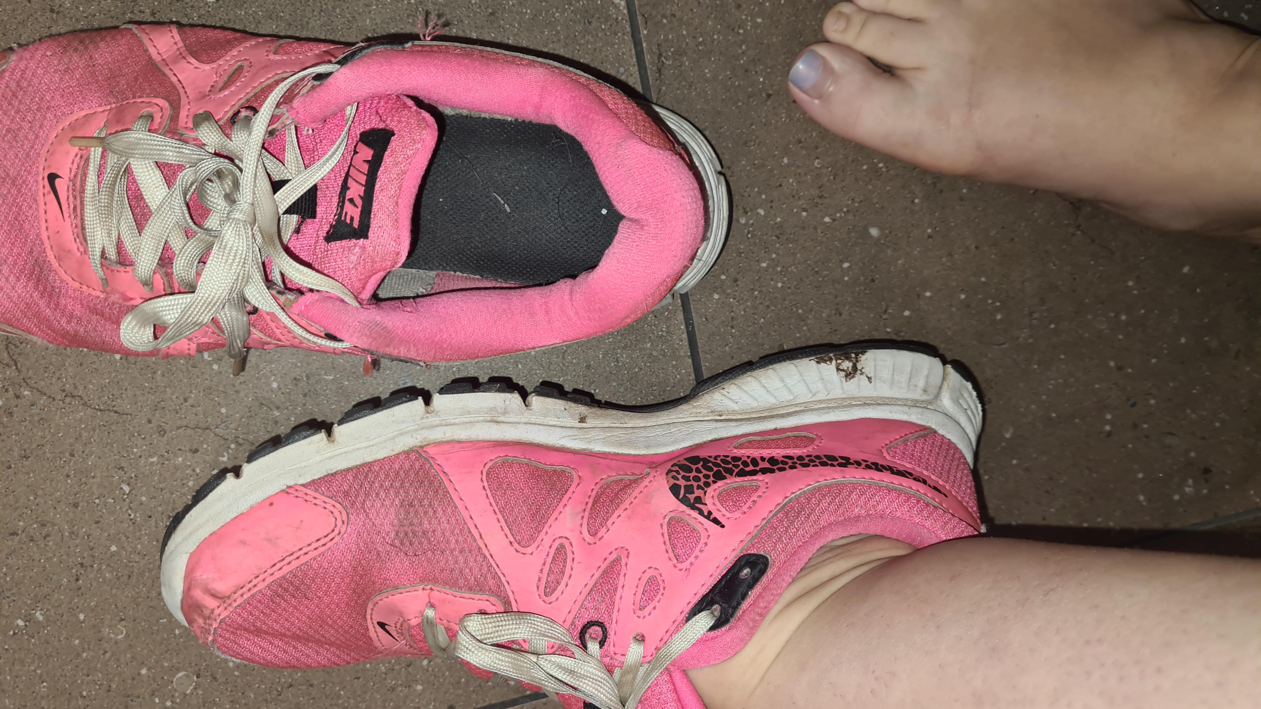 Stinky worn nike shoes. I work barefoot in them and they are stinking up my gym bag! Cum take ...