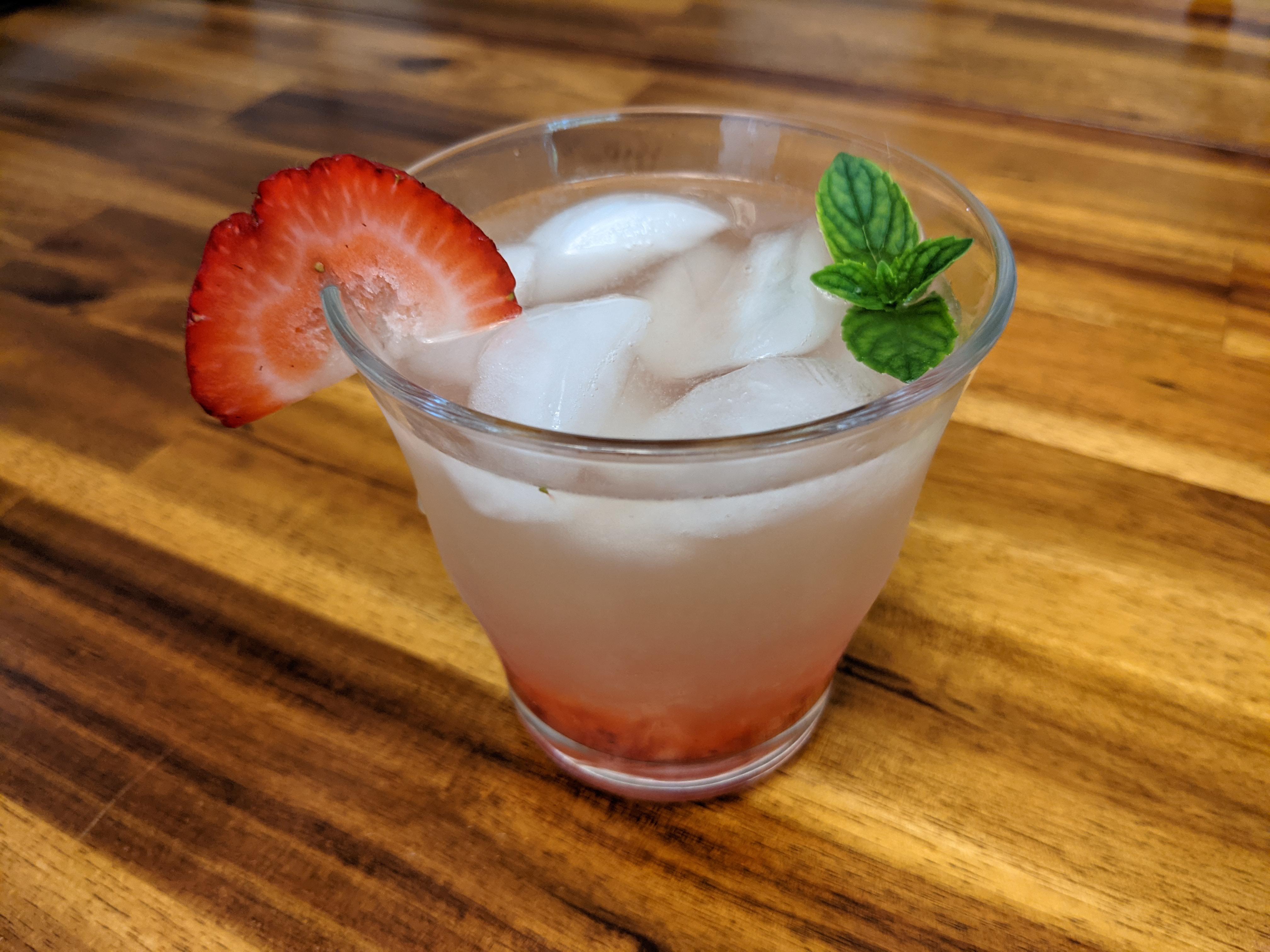 Strawberry Lemonade | Scrolller