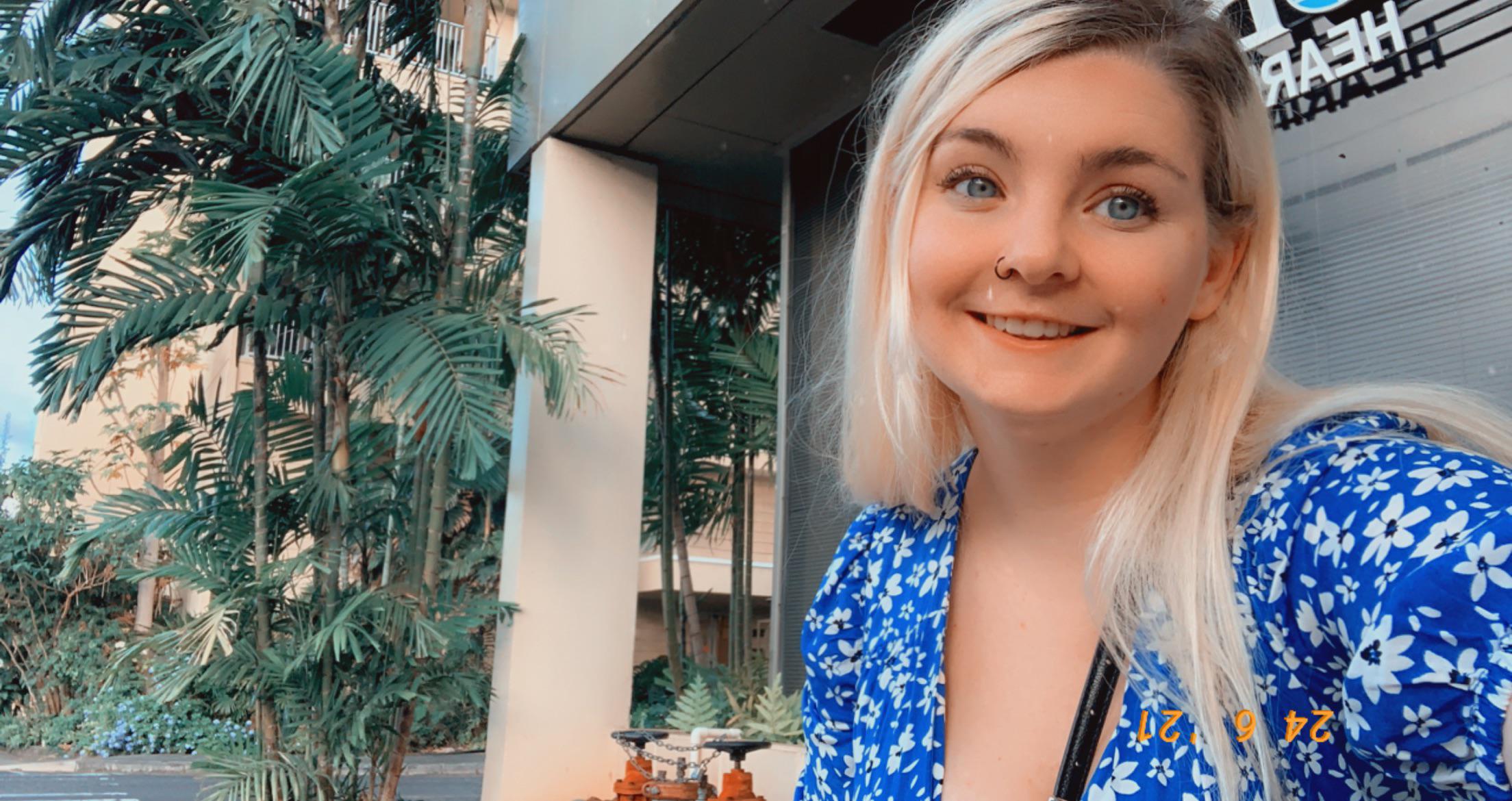 stroke my (f23) ego | Scrolller