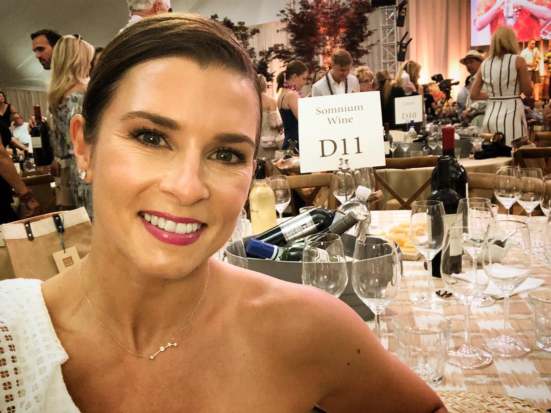 Stunning Danica Patrick selfie | Scrolller