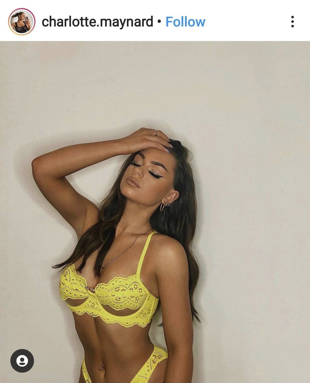 Stunning in yellow | Scrolller