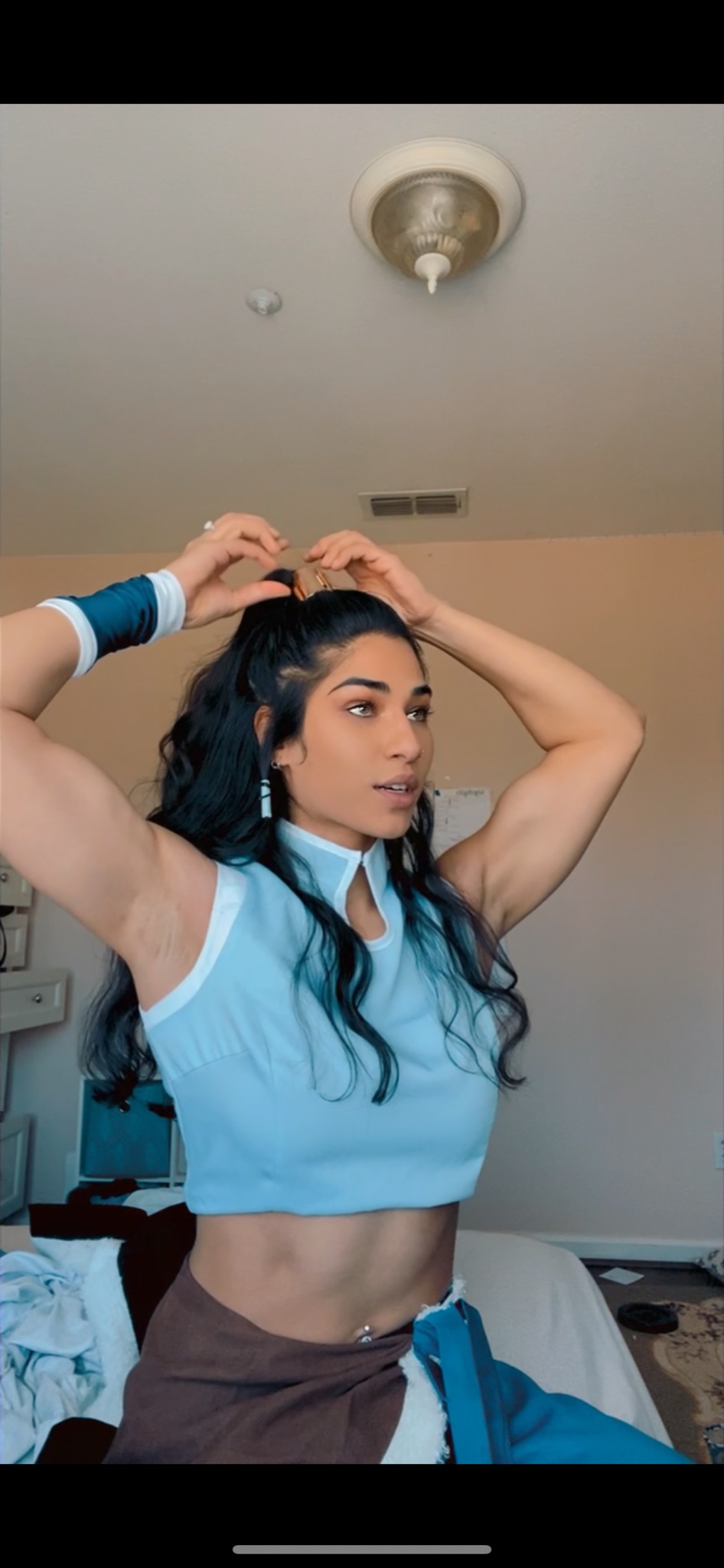 Stunning Korra cosplayer | Scrolller