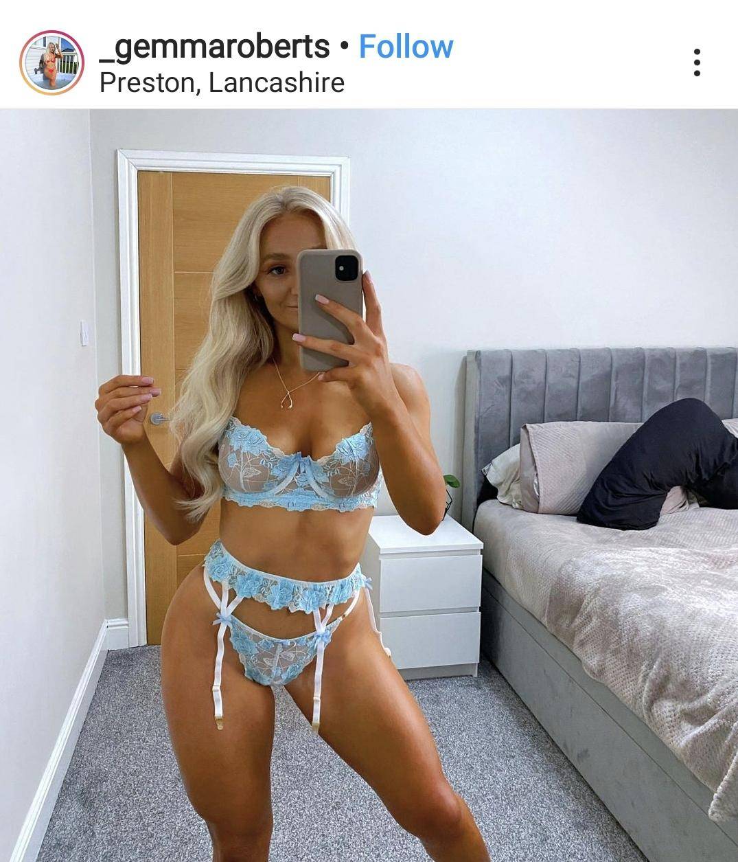 Stunning set | Scrolller