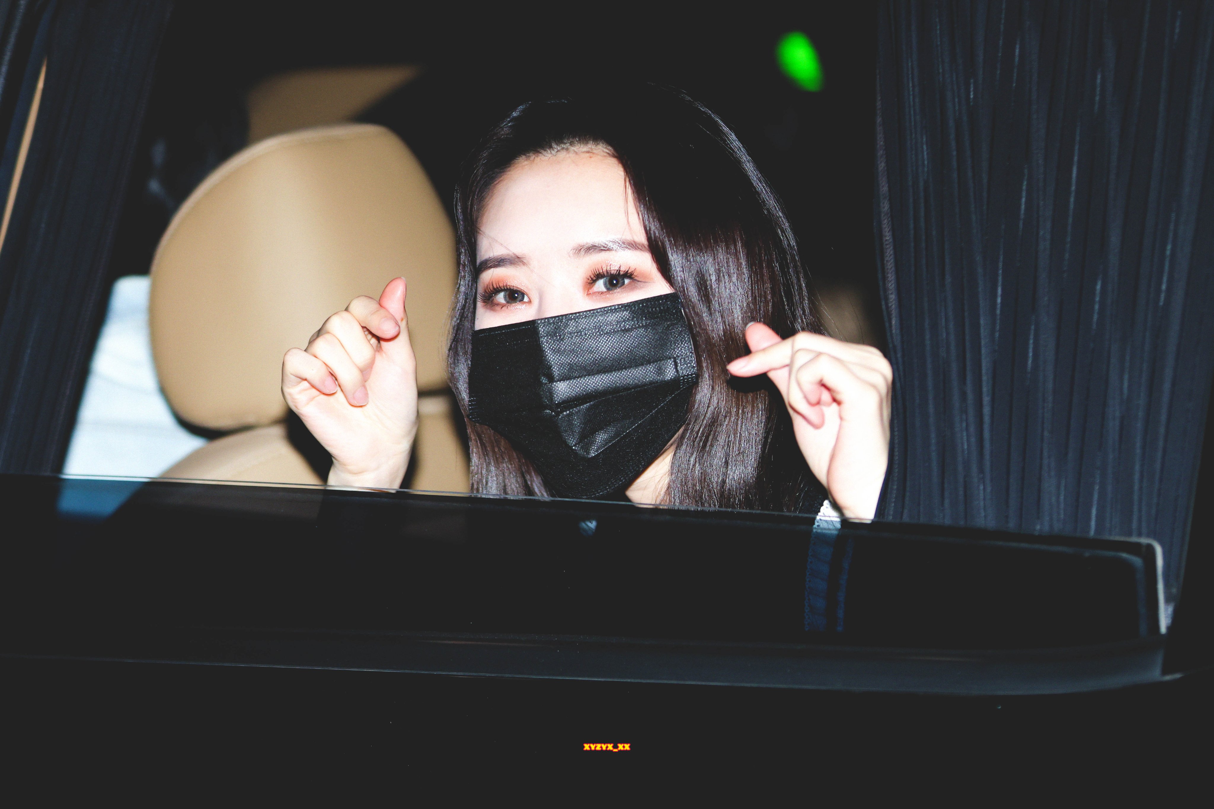 SuA | Scrolller