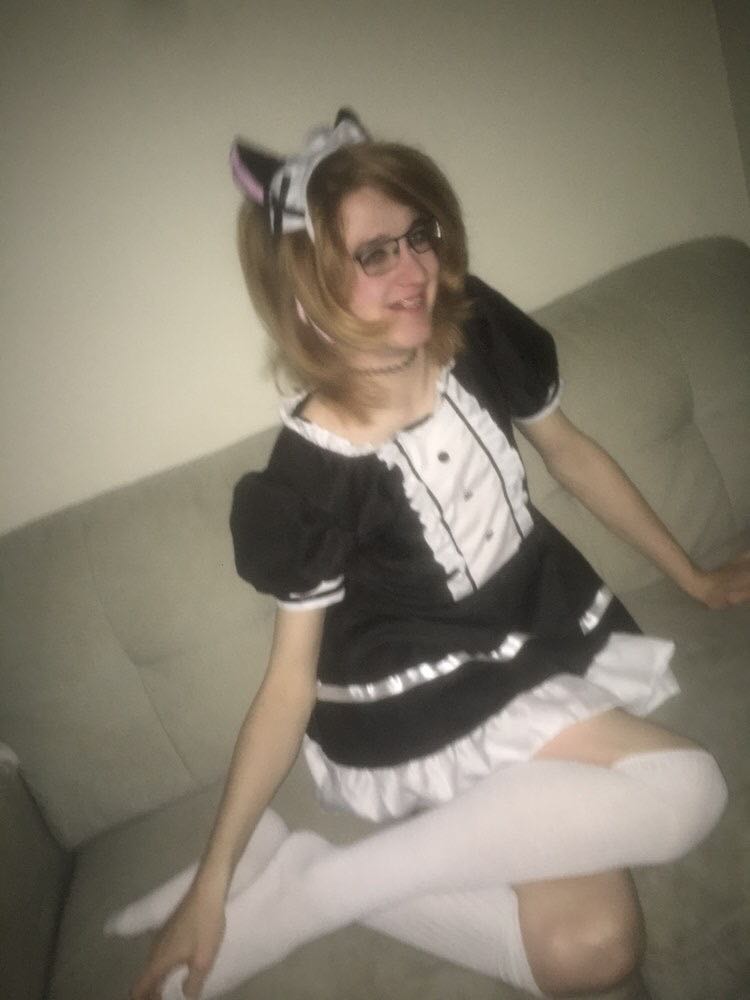 submissive and breedable? | Scrolller