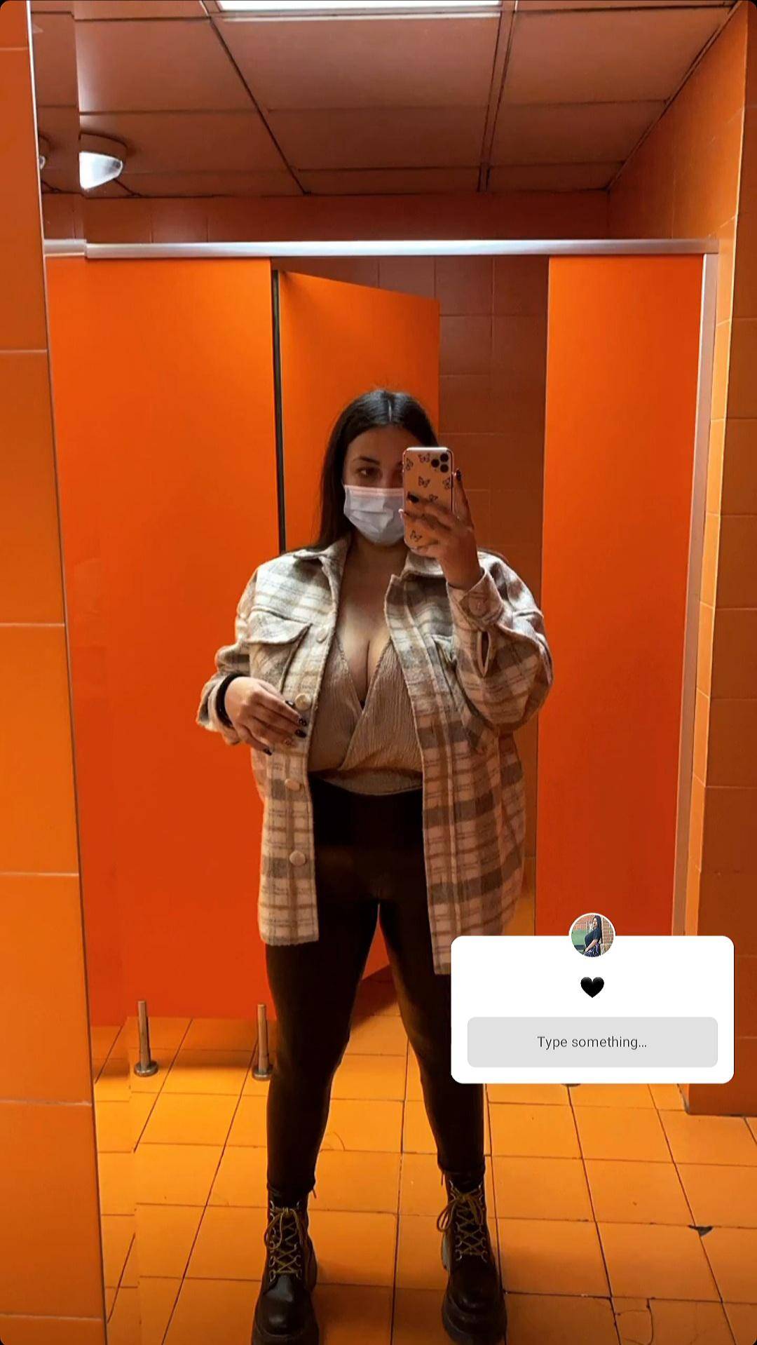 Subtle but obvious 😍😍😍 | Scrolller