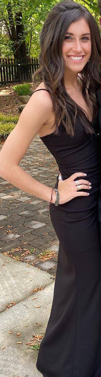 Such A Slender Hottie In Her Little Black Dress | Scrolller