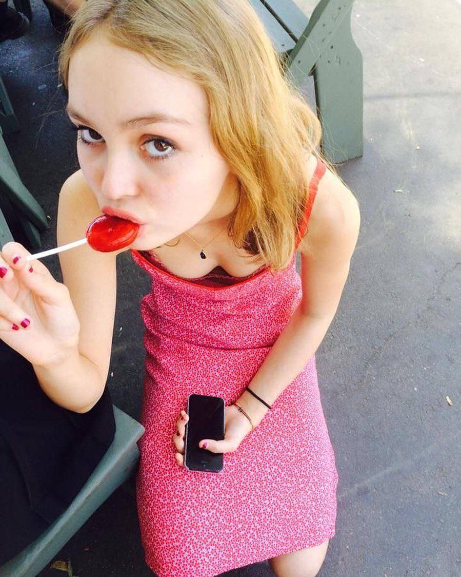 Lily Rose Depp | Scrolller