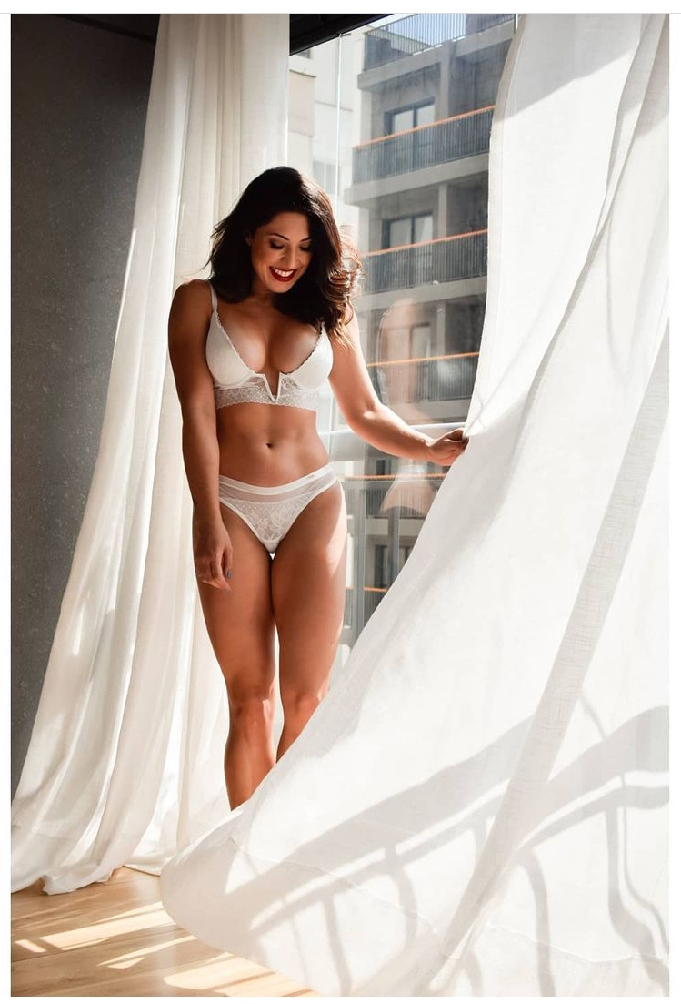 White dreams | Scrolller