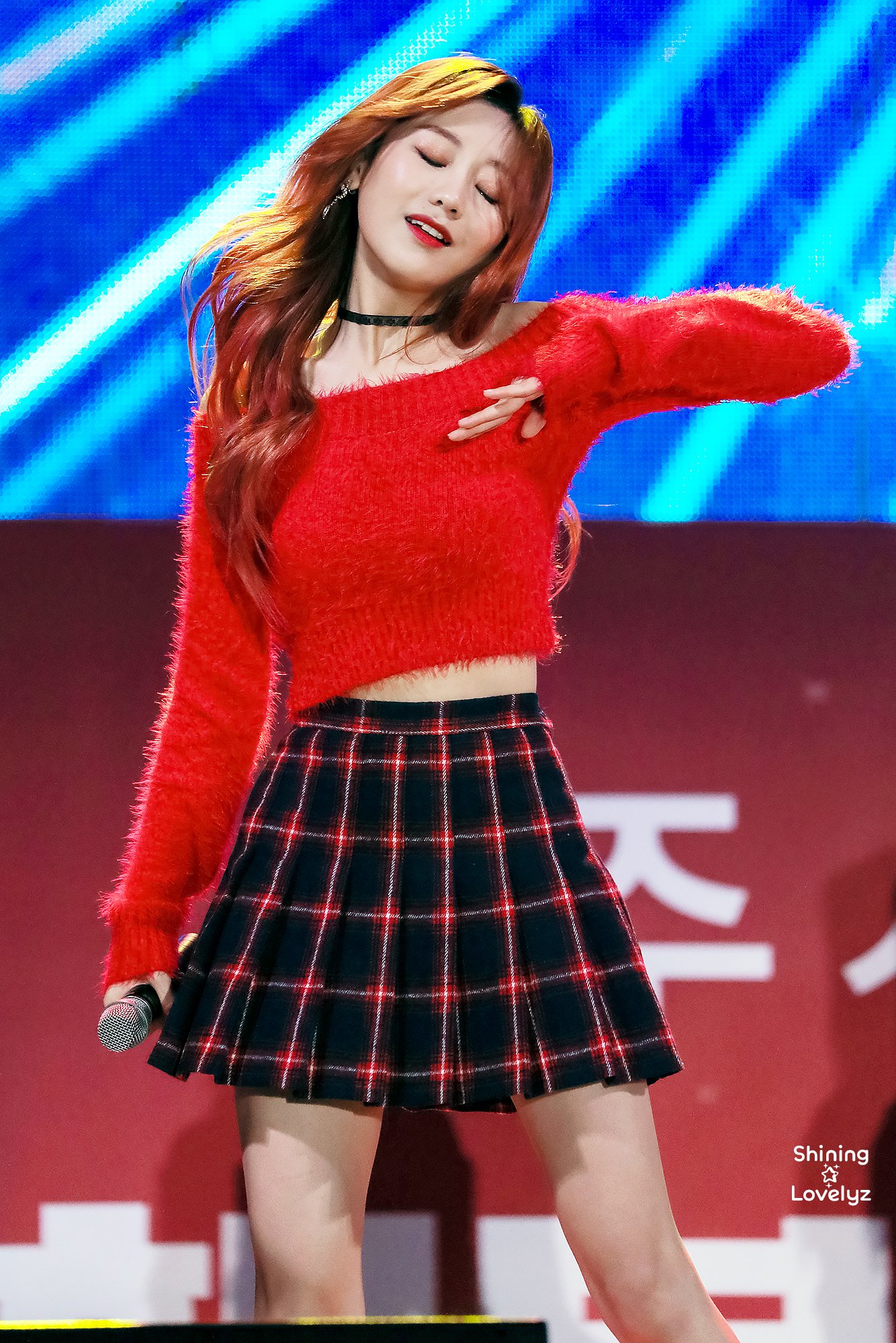 Sujeong in the zone | Scrolller