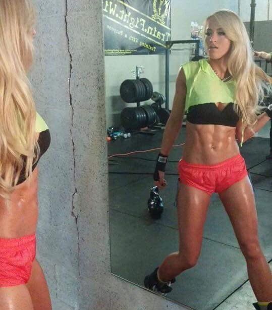 Summer Rae | Scrolller