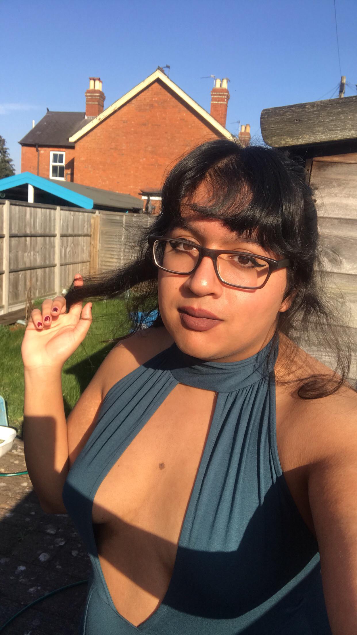 Sun girl :) | Scrolller