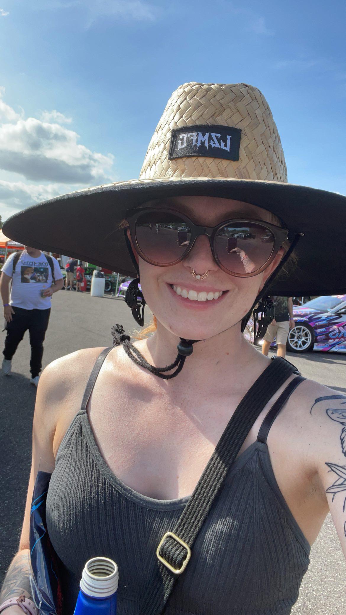 Sun hats and good weather make for great weekends | Scrolller