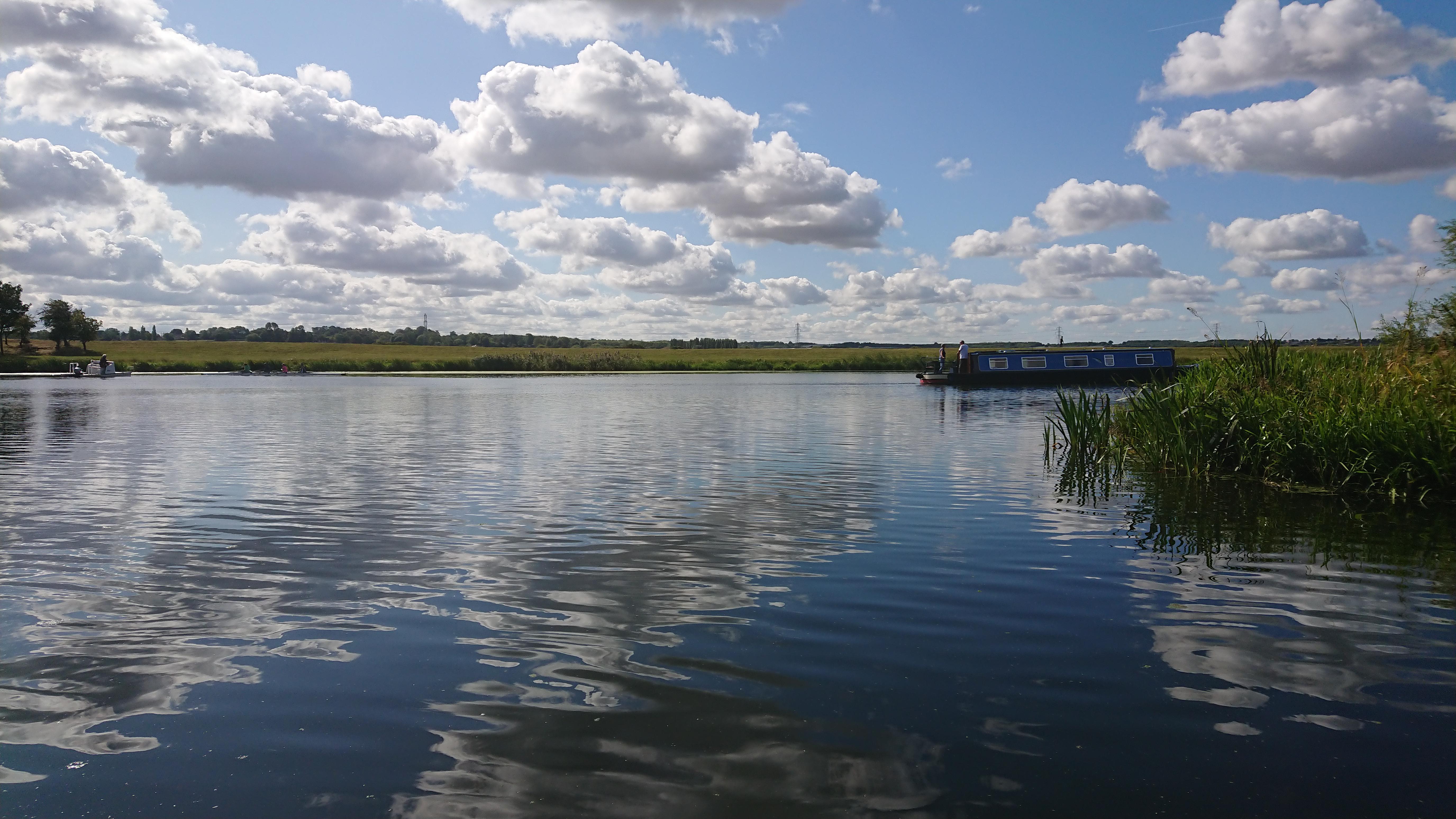 Sunday morning Northampton Washlands River Nene | Scrolller