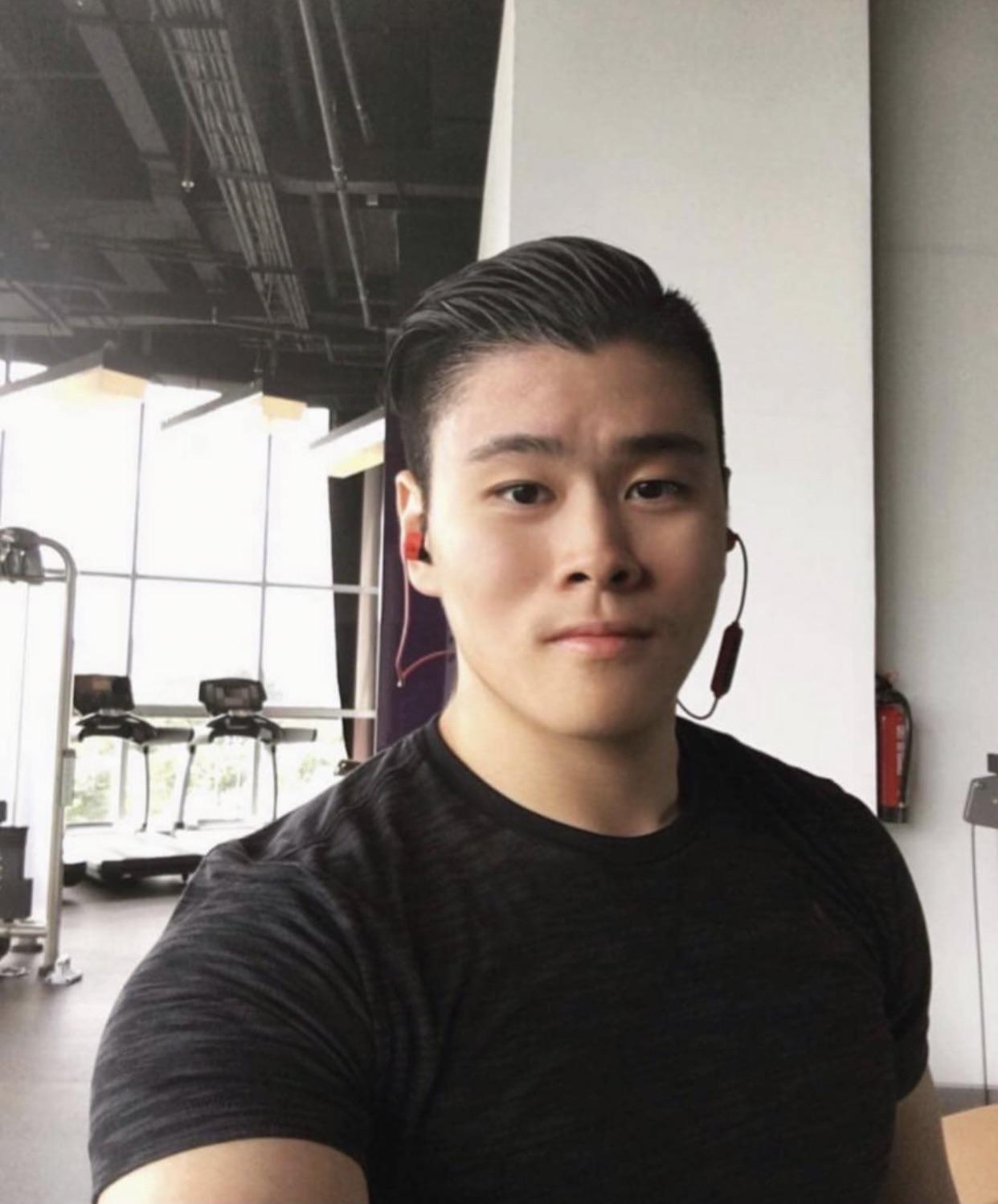 Sunday selfie! Rate this guy 🤪 | Scrolller