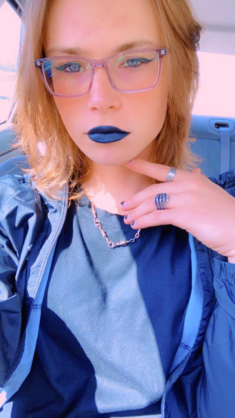 Sunny 🤍 | Scrolller