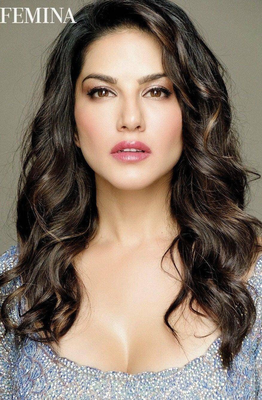 Sunny Leone | Scrolller