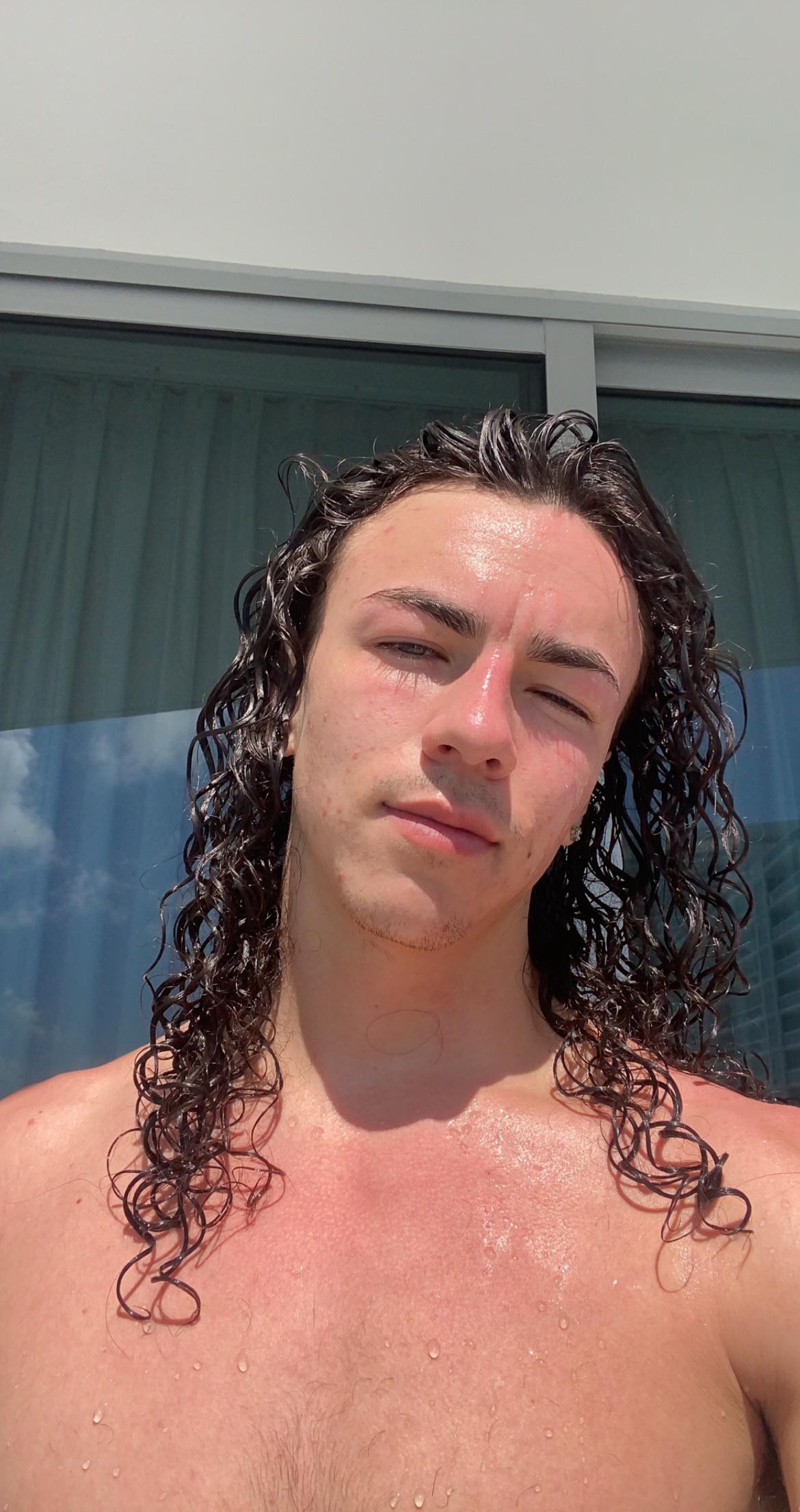 Suns out dicks out | Scrolller