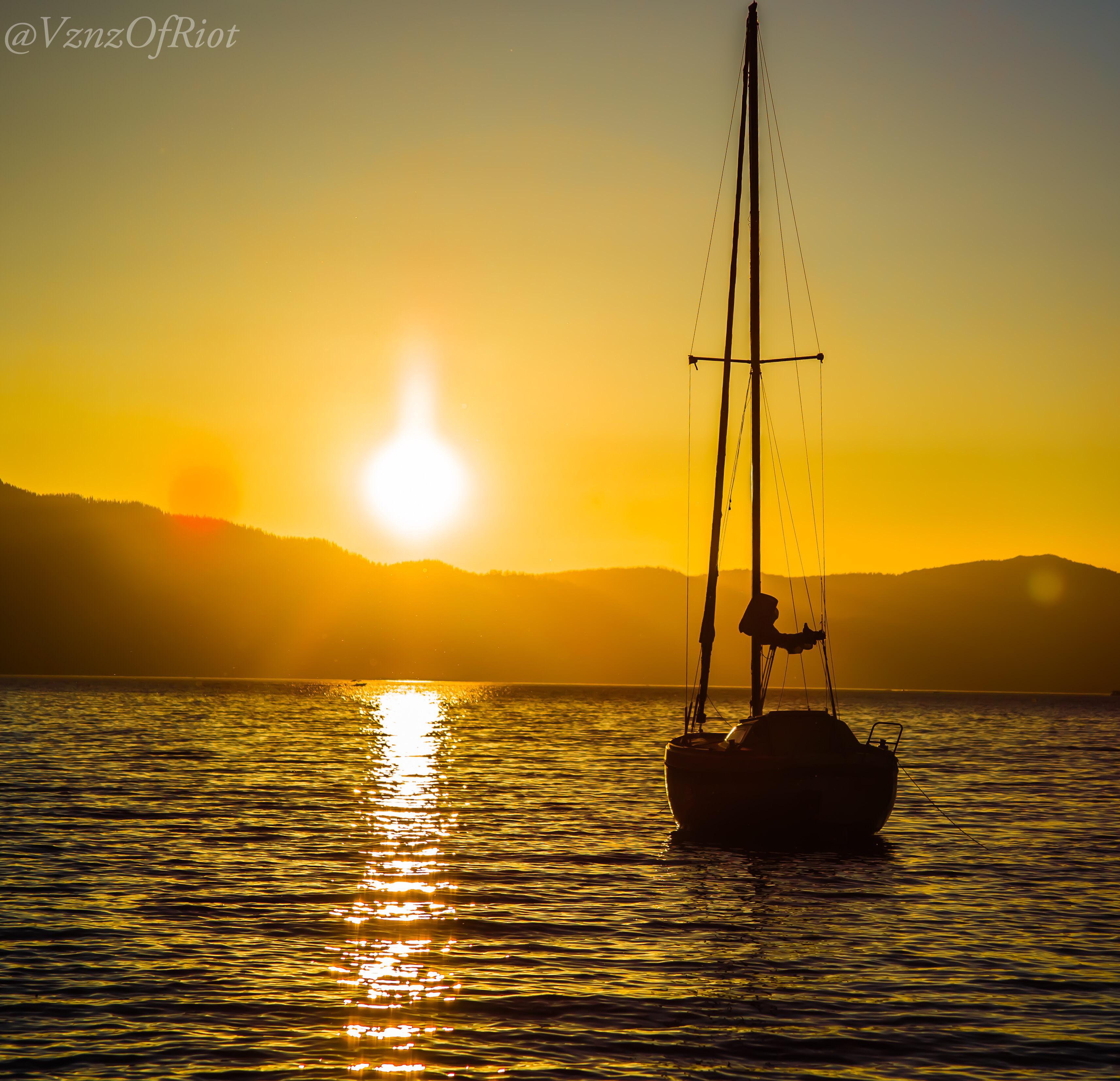 Sunset @ Lake Tahoe, NV | Scrolller