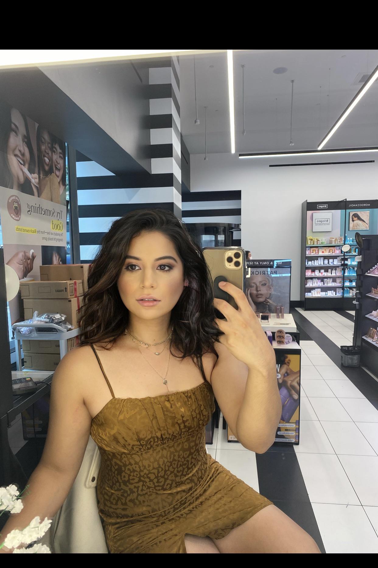 Sup babes | Scrolller