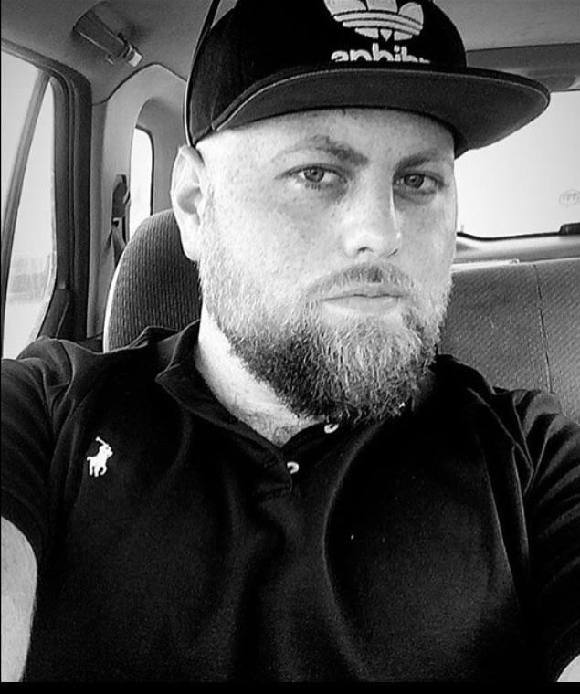 Sup ladies and dudes you like the new beard trim? | Scrolller