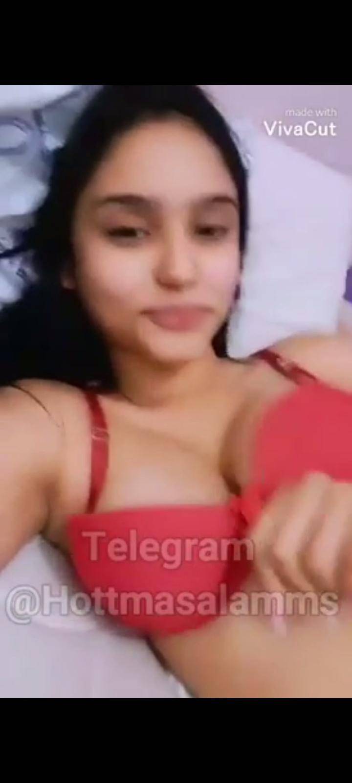 Super Cute GF Likes to Record Herself For Her Long Distance BF Showing Everything 😘😘😘 Download ...