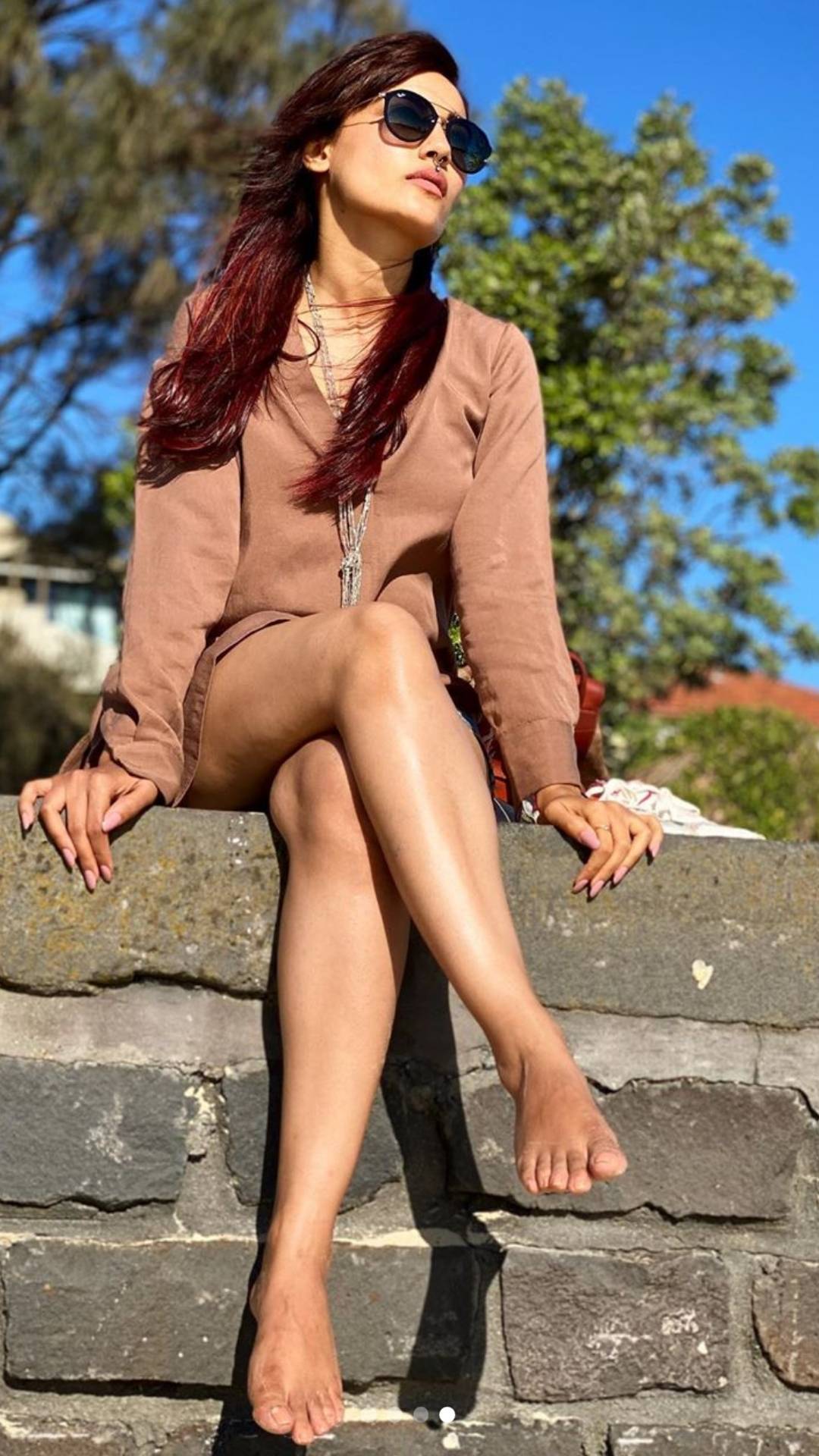 Surbhi Jyoti Hot Legs Show | Scrolller