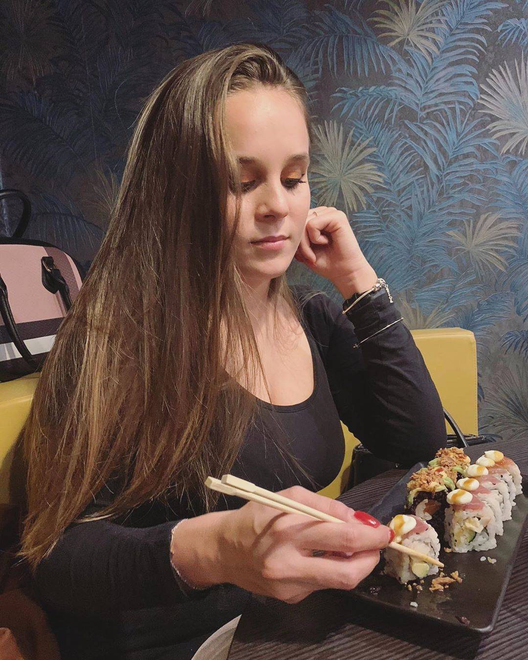 Sushi skills | Scrolller