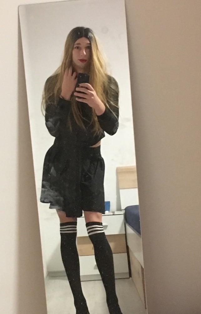 susi sissy ready to take orders | Scrolller