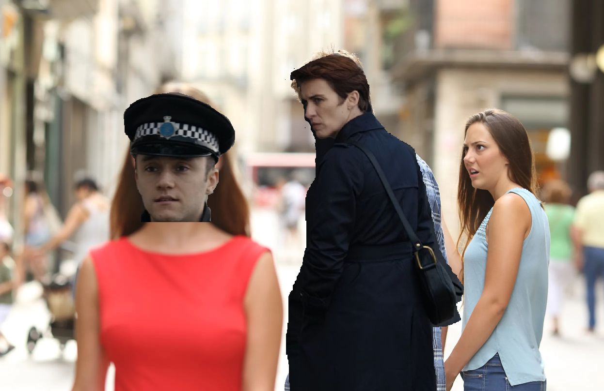 Suspicious Kate... | Scrolller