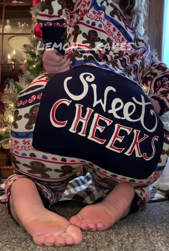 Sweet Cheeks☺️ ️ | Scrolller