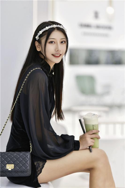 Sweet girl from China | Scrolller