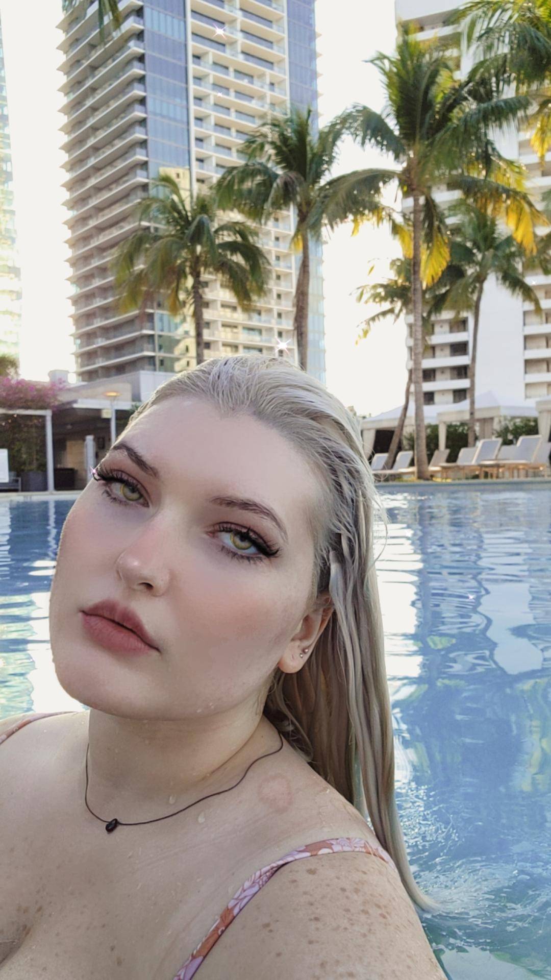 Swimming [18+] | Scrolller