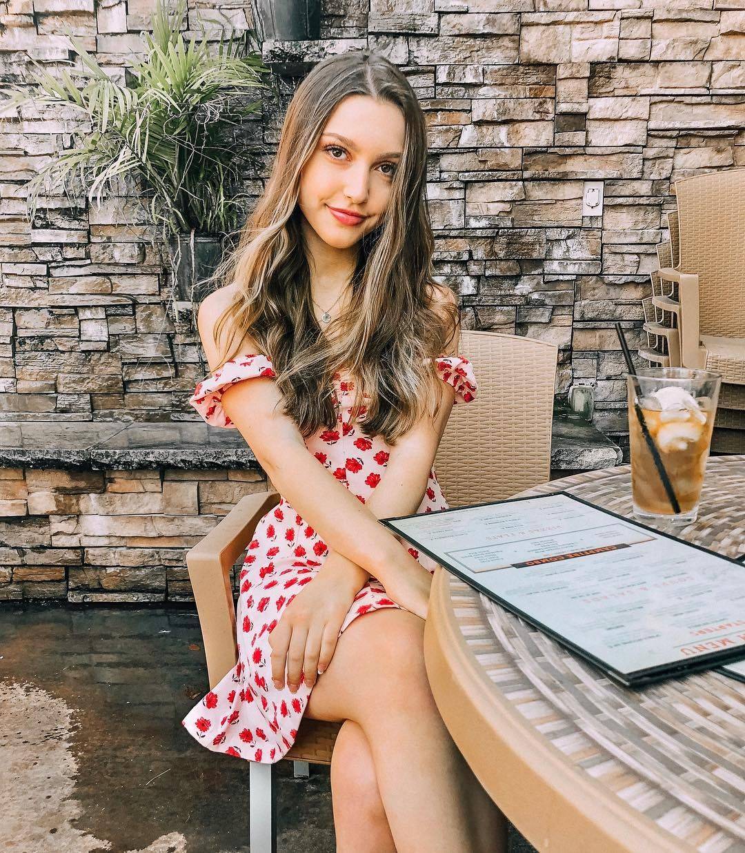 Sydney Serena | Scrolller