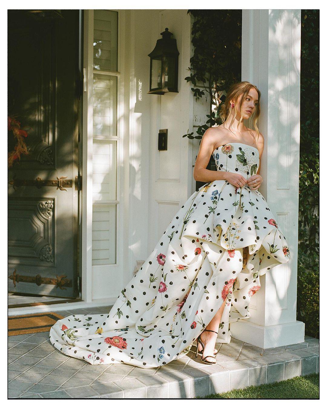 Sydney Sweeney Scrolller