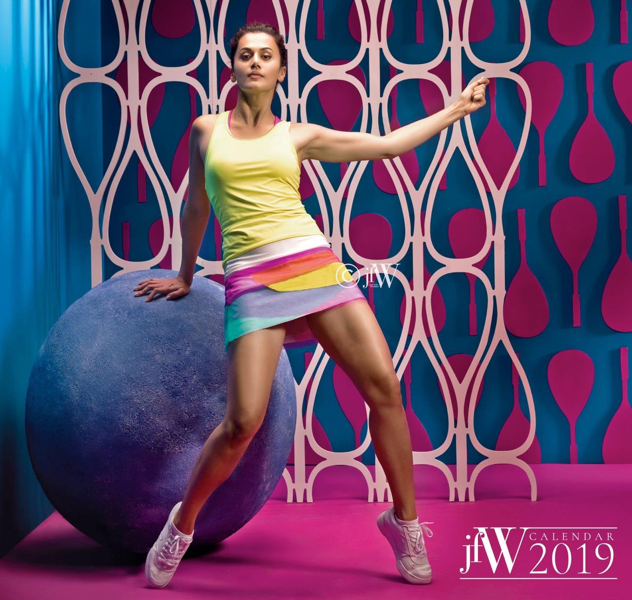 Taapsee Pannu's hot legs on display! | Scrolller