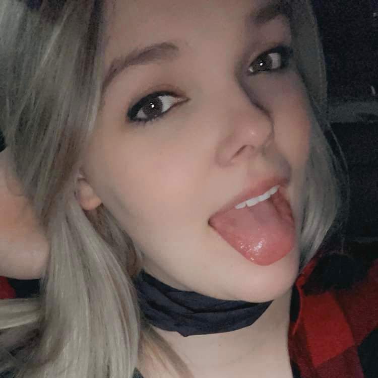 Take a guess. Do I swallow? | Scrolller