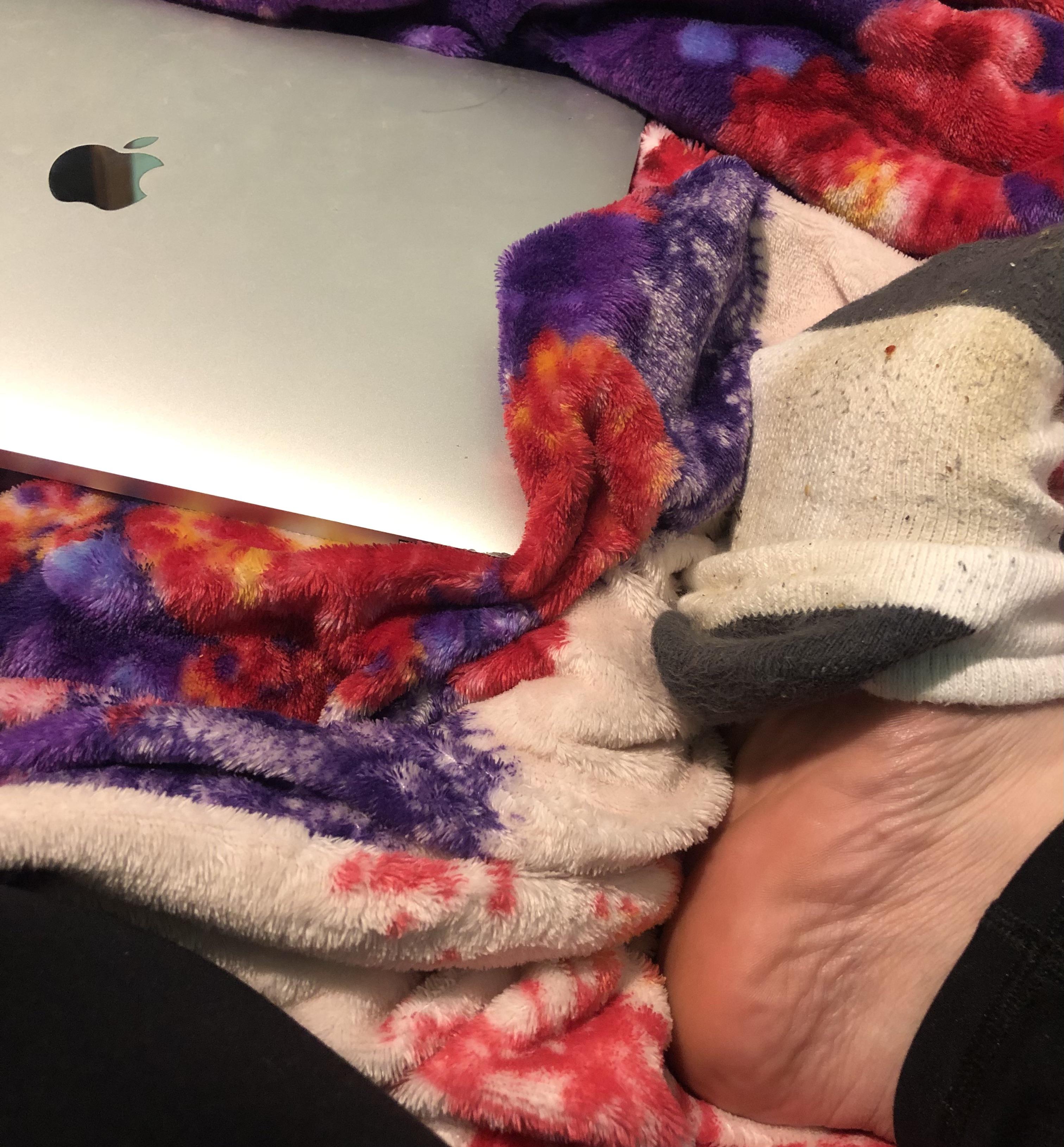 Breakfast in bed anyone? | Scrolller