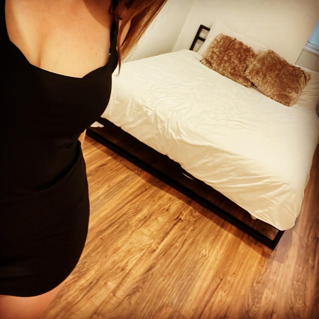 110 pounds ready to play. You want to? | Scrolller