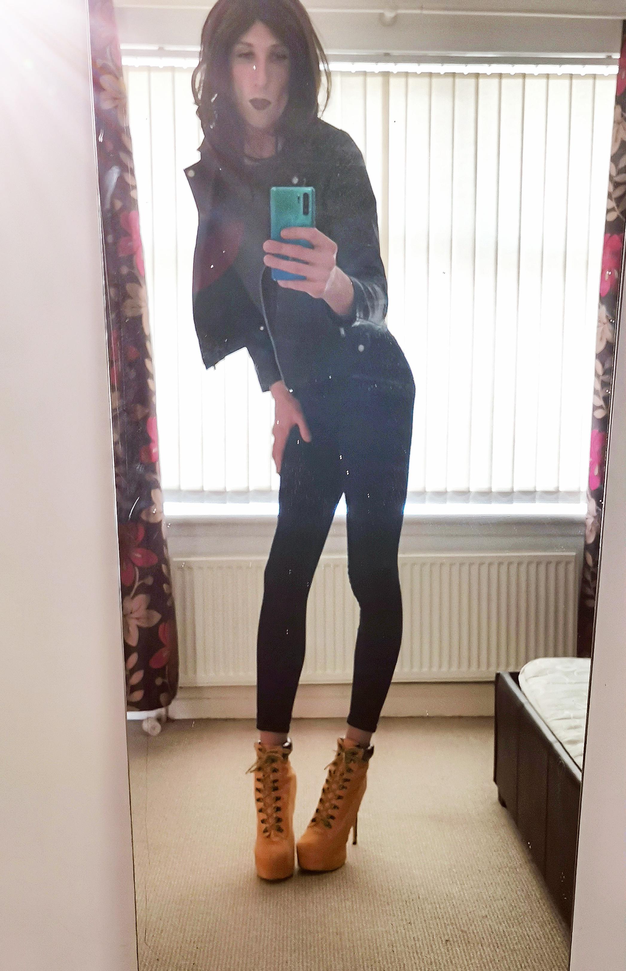 Tall af lol x | Scrolller