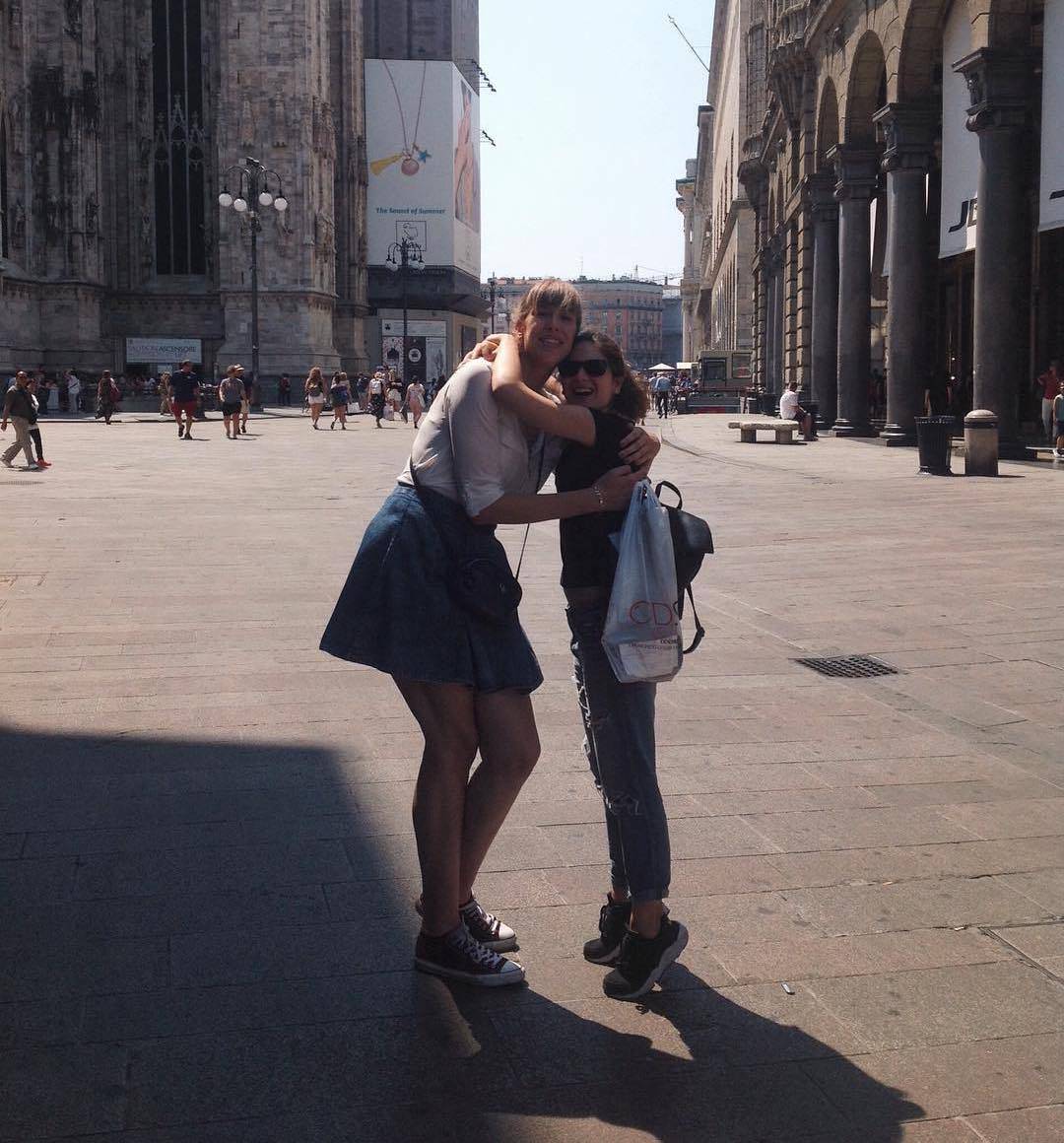 tall's hug | Scrolller