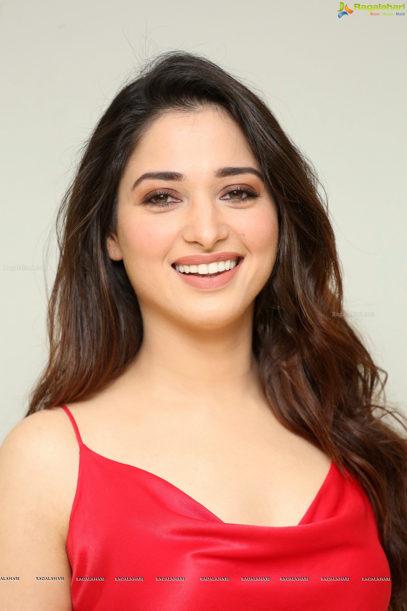 Tamanna Bhatia Who Wants To Do The Tribute 👀🍆🍆🔥 Scrolller 2478