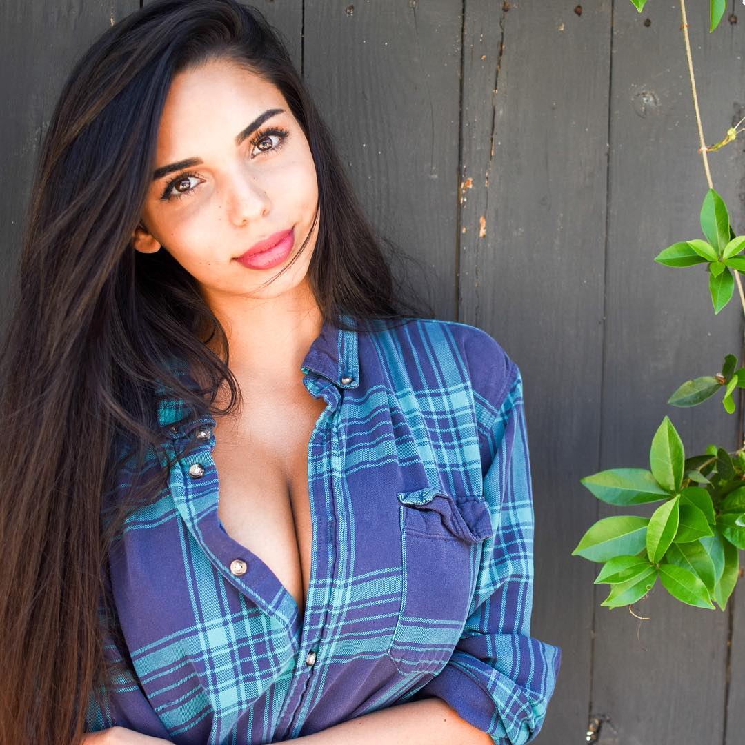 Tara Yazdi [irtr] | Scrolller