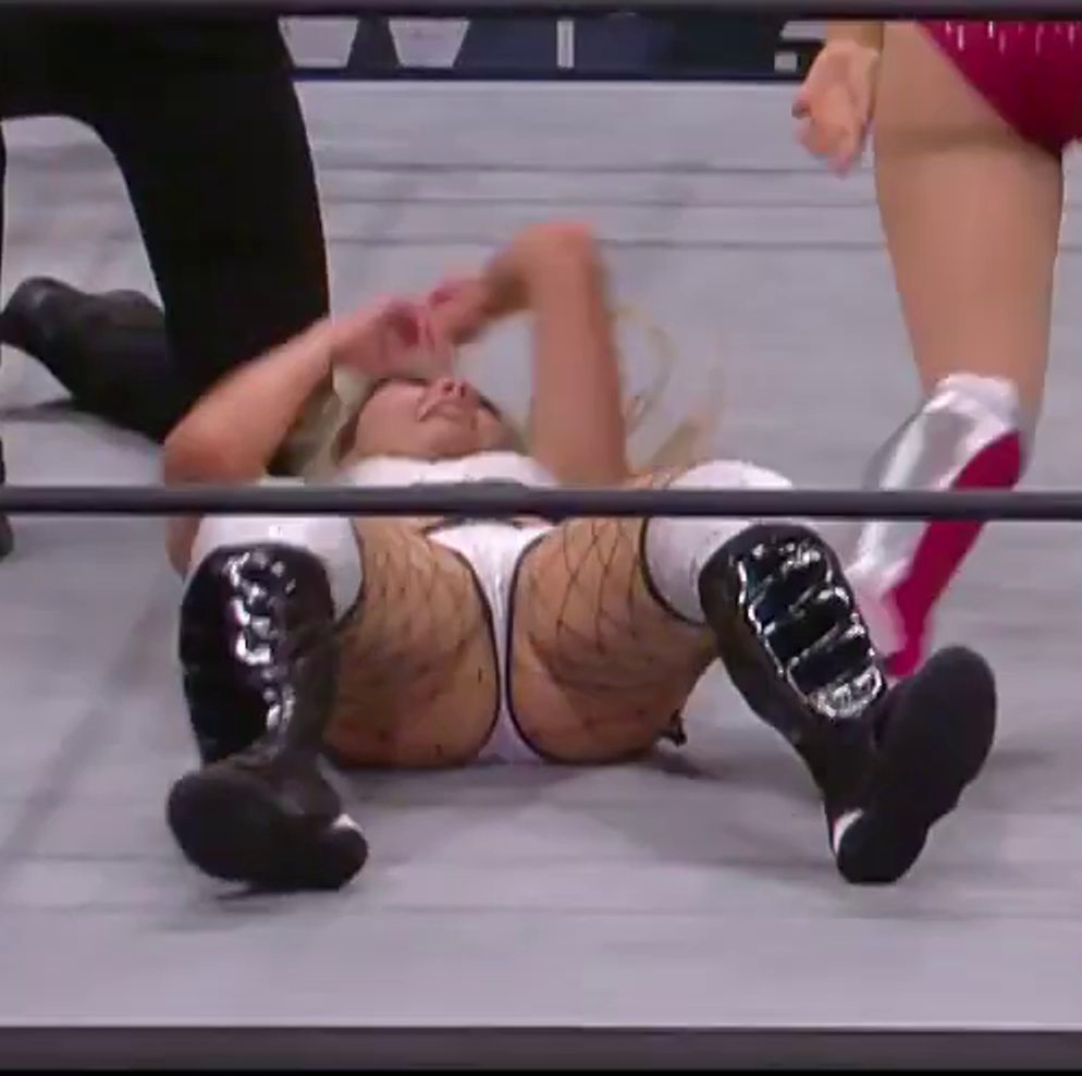 Tay Conti | Scrolller