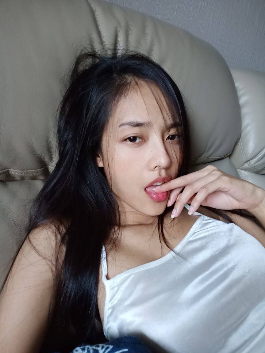 tempting | Scrolller