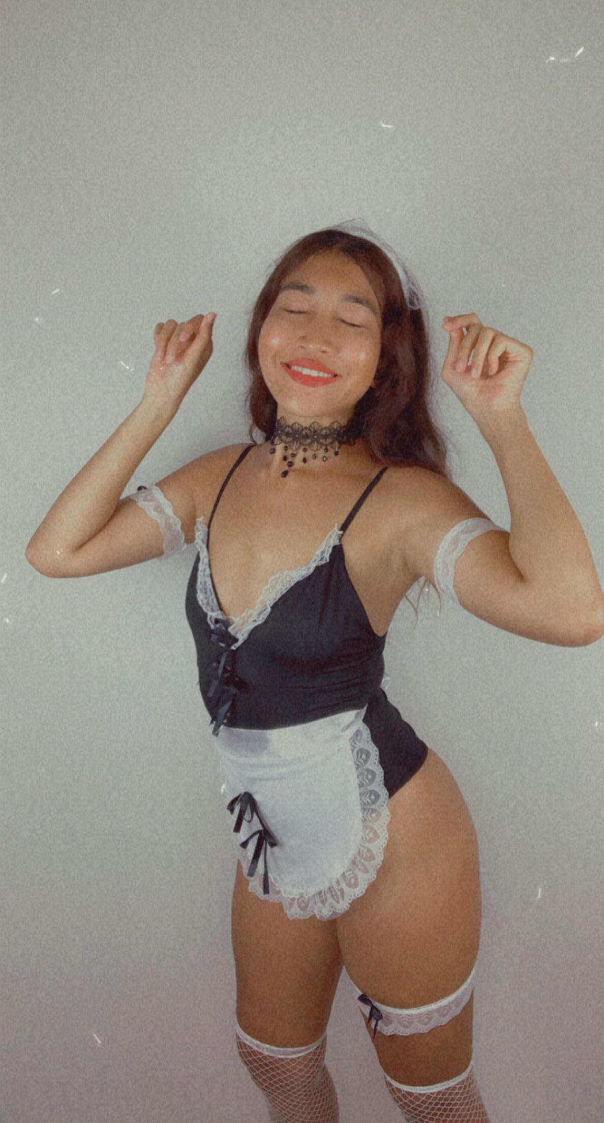 Your Thai room service has arrived | Scrolller