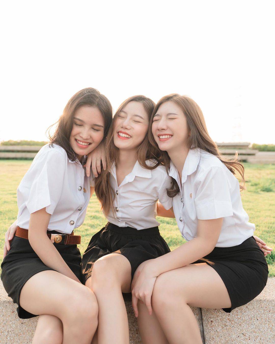 Thai students | Scrolller